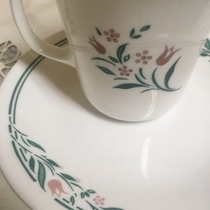 Corelle | Dining | Corelle Rosemarie Tulip Set | Poshmark